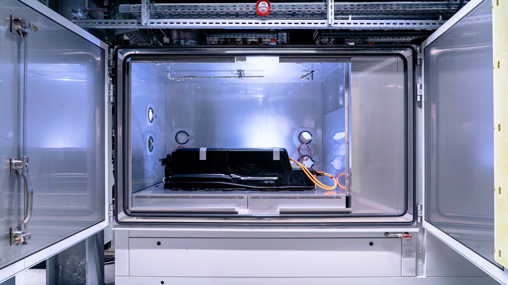 FEV eDLP - The innovative battery development and testing center - FEV ...